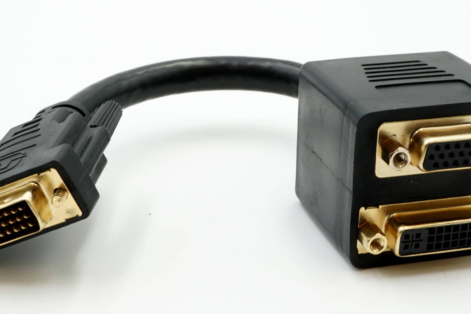 Differences between VGA, DisplayPort, HDMI and DVI