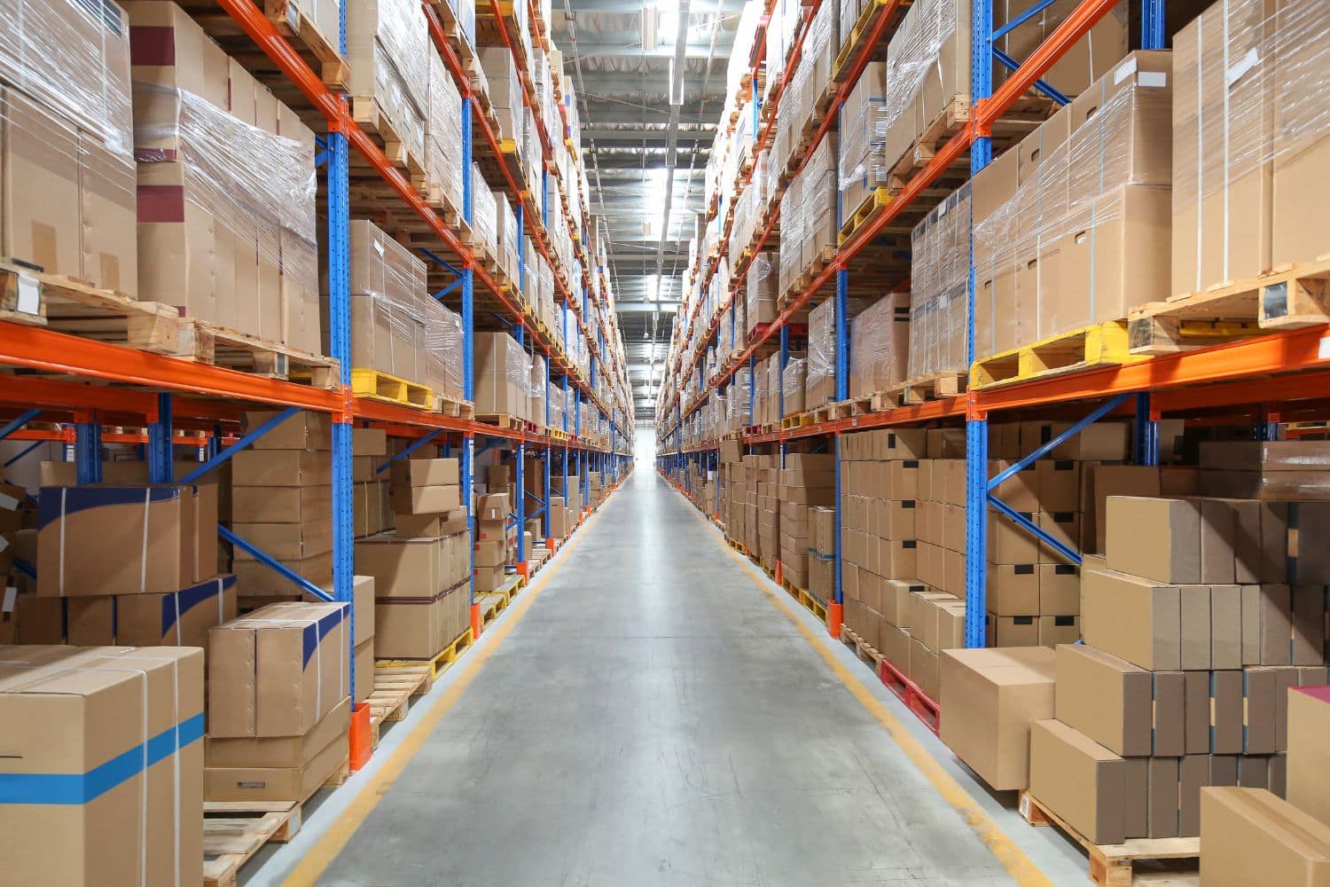 Intelligent storage and picking system